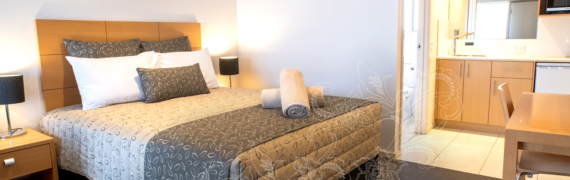 Tea House Motor Inn & Apartments